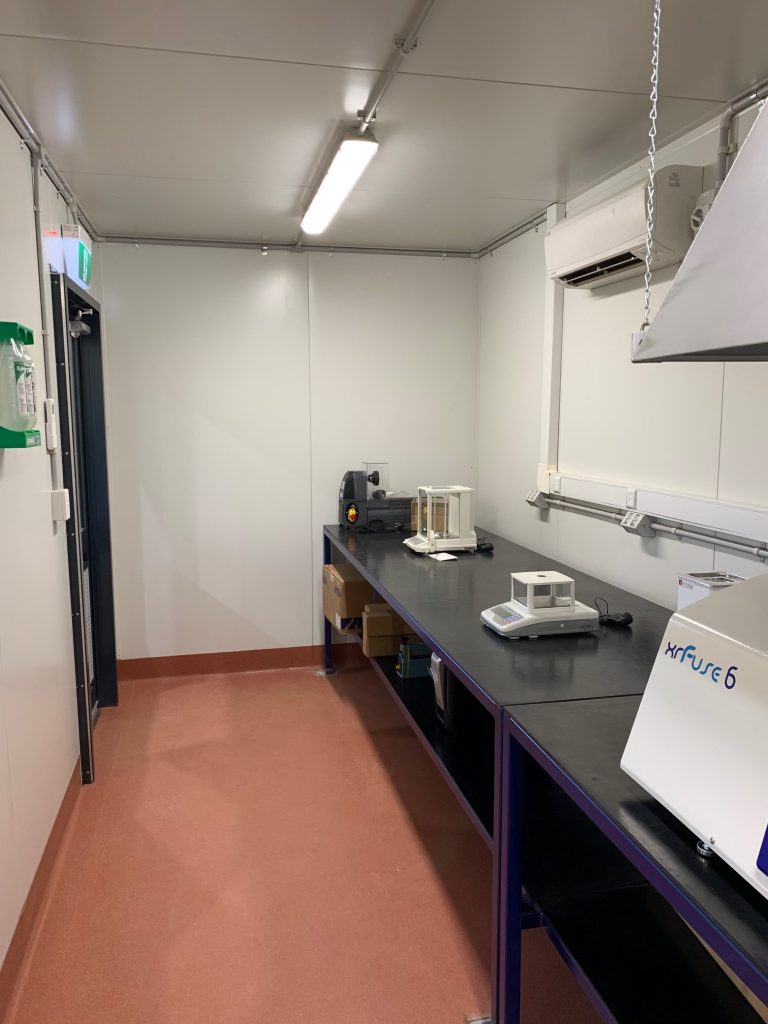 Container labs 3 - XRF